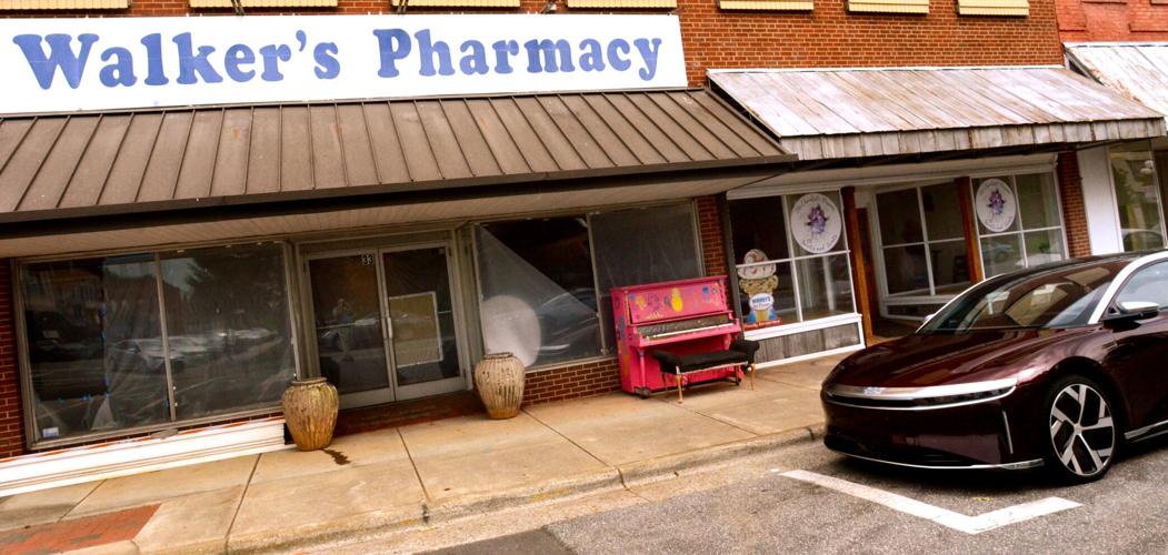 Bakery, coworking space to open in downtown Newton