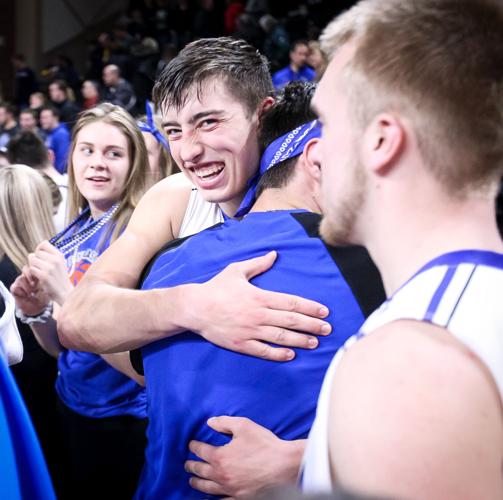 Burros roar back to win region | Sports | hillsborobanner.com