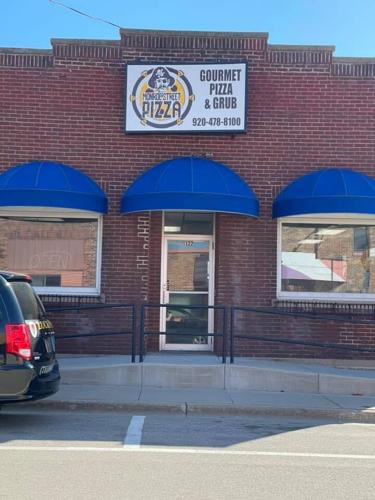 Monroe Street Pizza owner proud to open restaurant in hometown of ...