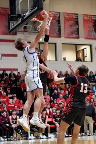 WIAA boys basketball: Hot-shooting Lake Mills ousts Edgerton 72-60 to ...