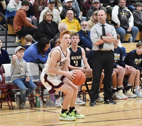 Deerfield boys basketball advances to regional championship on Saturday ...