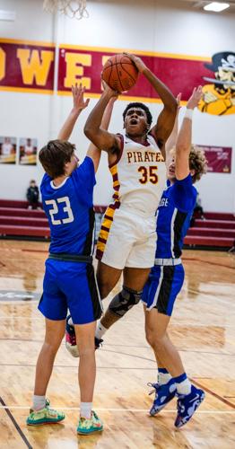 Shorthanded Pirates lose late against Cambridge | Waterloo / Marshall ...