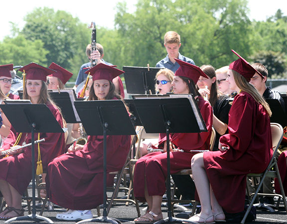 Waterloo High School 2017 graduation program | Featured | hngnews.com