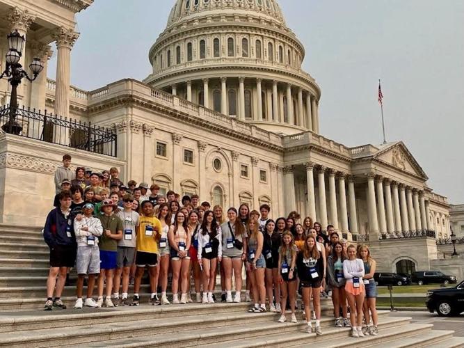Cambridge 8th graders visit Washington D.C. | School | hngnews.com