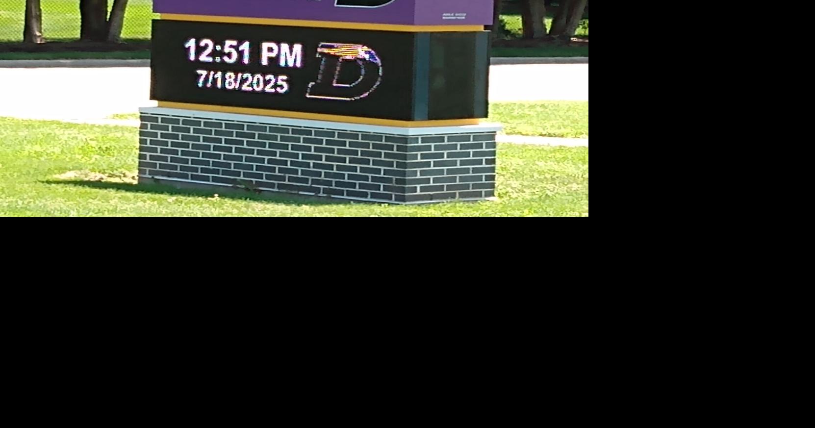 Report shows DeForest School District's chronic absenteeism rates dip ...