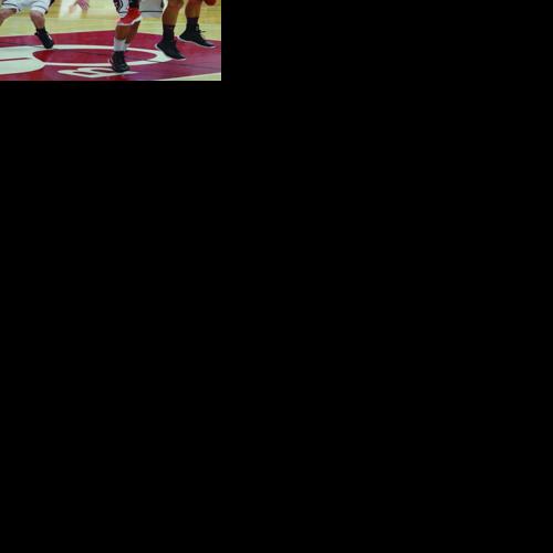 Sun Prairie boys basketball splits games | Local | hngnews.com