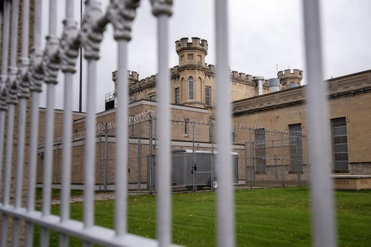 Wisconsin Watch: Short on fixes for prison problems, Wisconsin weighs ...