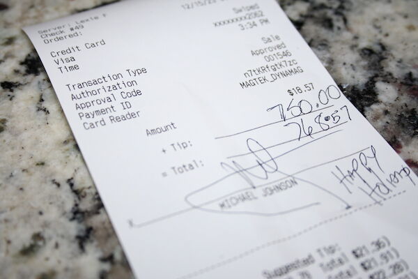 Sun Prairie server shocked, grateful for $750 tip | Local | hngnews.com