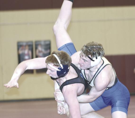 Lake Mills' Owen Burling wins 170 weight class at regionals, leads 4 L ...