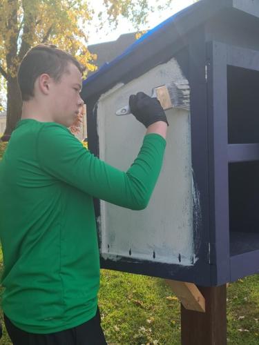 4-H club builds new box for neighborhood food pantry | Waterloo ...