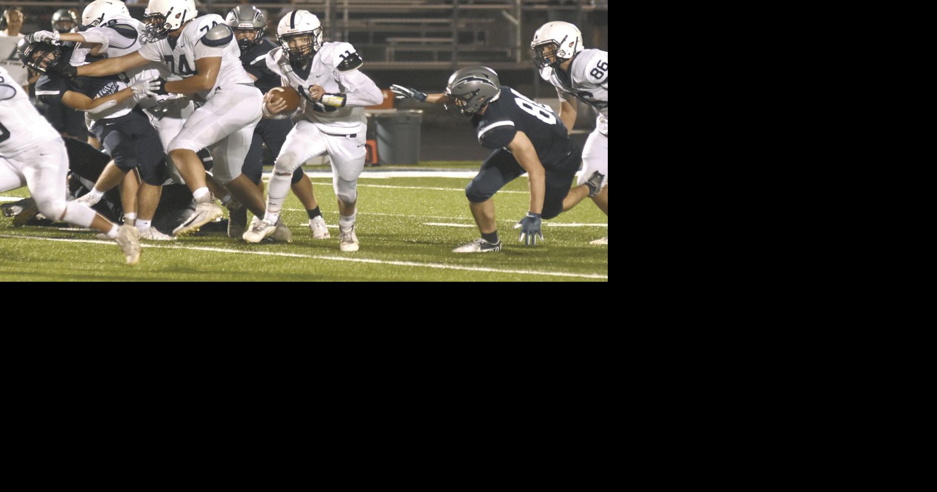 Football: Grundahl hits game-winning field goal as Warriors rally past ...