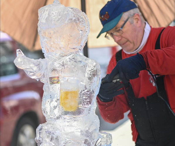 Knickerbocker Ice Festival perseveres despite warm temperatures | Local ...