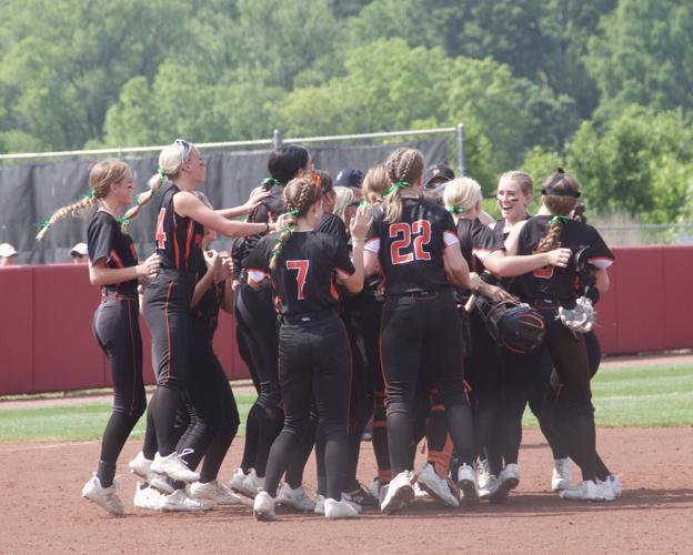 Softball: Poynette advances to WIAA state title game after shut-out win ...