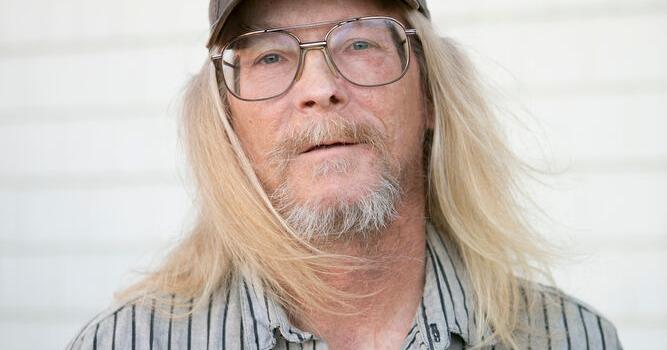 Local driver for Tom Gullickson, Inc. earns national award | | hngnews.com