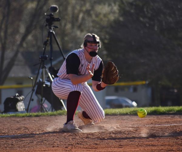Addison Klein holds Dodgeland/Hustisford to just three hits, adds three ...
