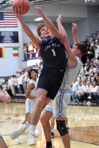 WIAA boys basketball: Lake Mills trounces Wisconsin Dells 73-31 to ...