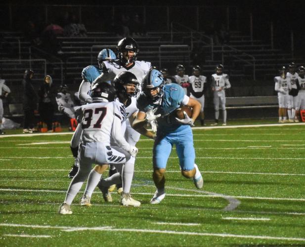 Gavin Hablewitz scores four rushing touchdowns; MG football dominates ...