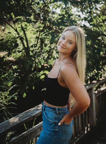 2024 Cambridge High School Top 10 Seniors | News | hngnews.com