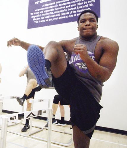 Johnson off to a roaring start for Waunakee track and field | Local ...