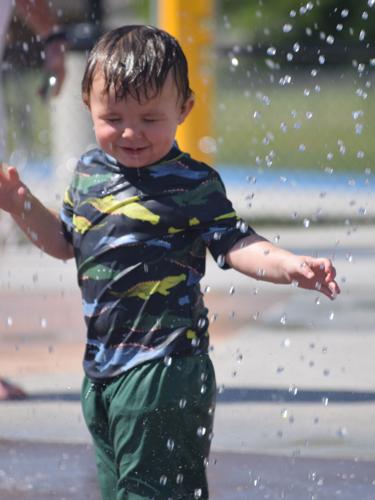Cottage Grove Splash Pad opens | Monona / Cottage Grove Herald ...