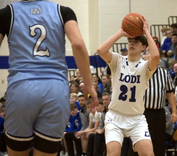 Lodi closes strong in regional opener over win over Wisconsin Dells ...