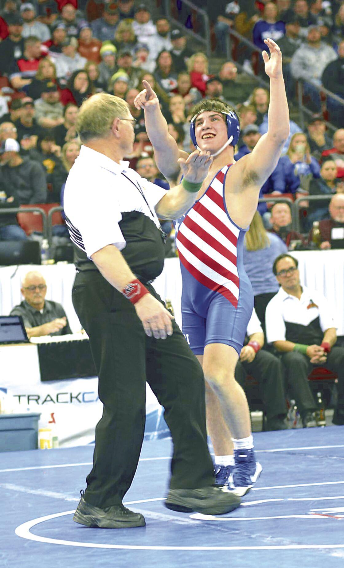 Licht wins Lodi's first state wrestling title since 2009, Blue Devils ...