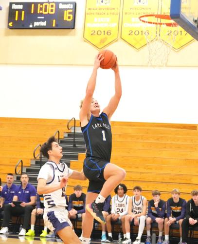 Lake Mills edged by New Berlin Eisenhower 85-79 in NY2LA Winter ...