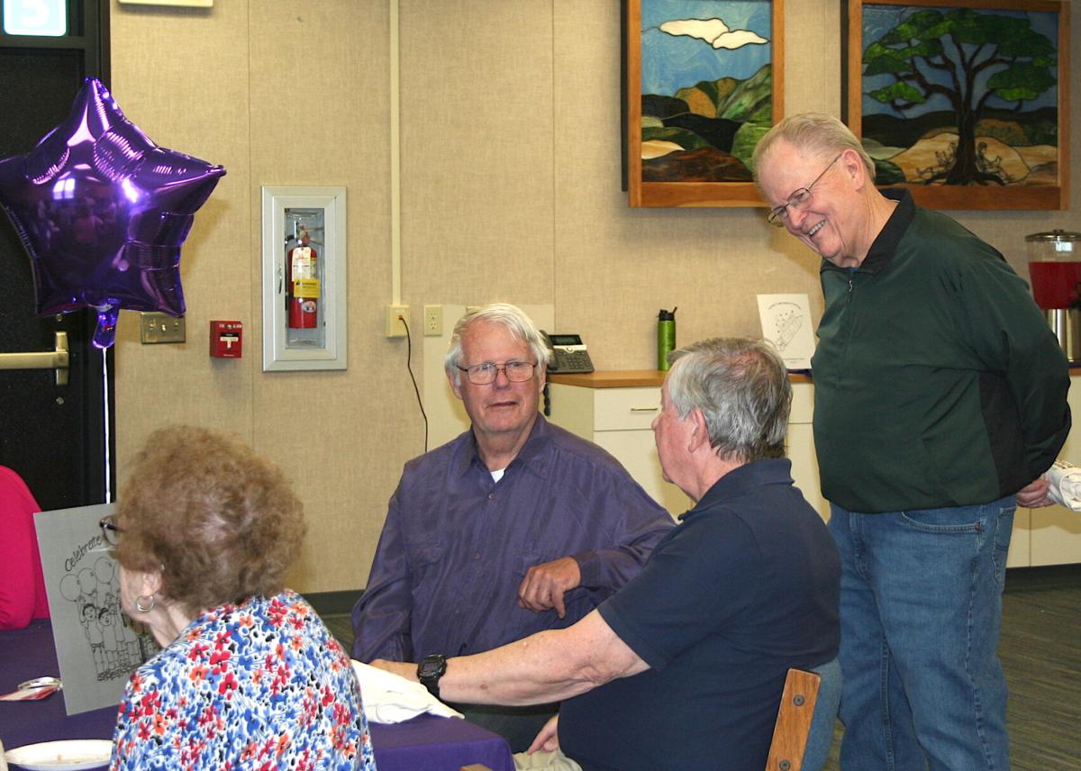 Waunakee teachers, staff revisit Heritage Elementary in its final days ...