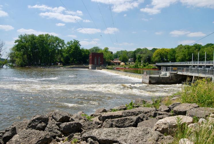 Wednesday afternoon at the Indianford Dam | Milton Courier | hngnews.com