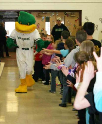 Waterloo students get visit from Maynard Mallard | Waterloo / Marshall ...