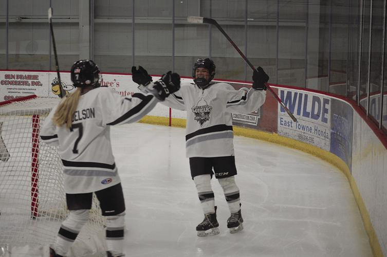 Sanderfoot leads Cougars to regional win | Sun Prairie Star | hngnews.com