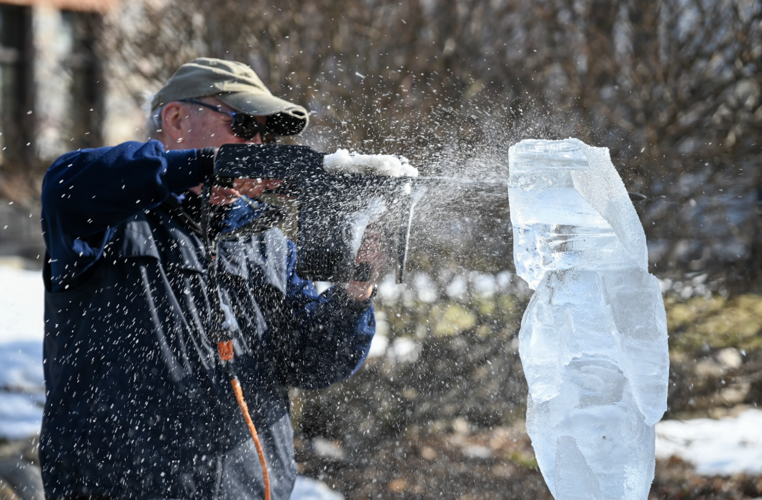 Knickerbocker Ice Festival perseveres despite warm temperatures | Local ...