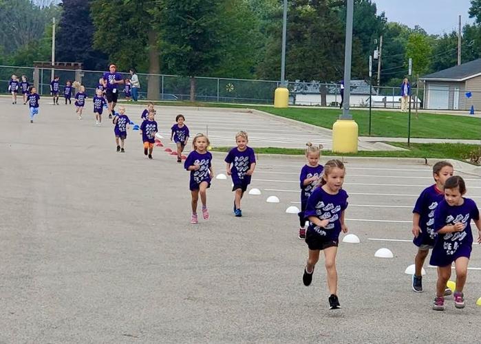 Deforest Elementary School students enjoy school fun runs | School ...