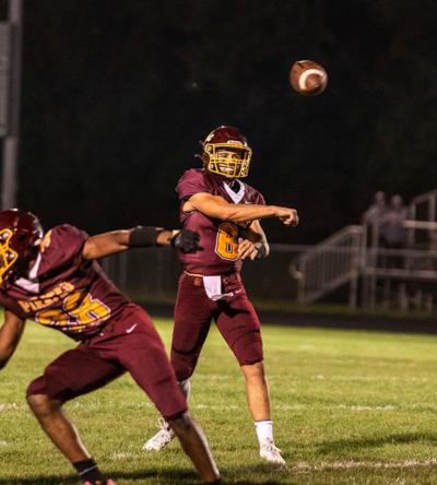 Waterloo football survives thriller at Clinton | Waterloo / Marshall ...