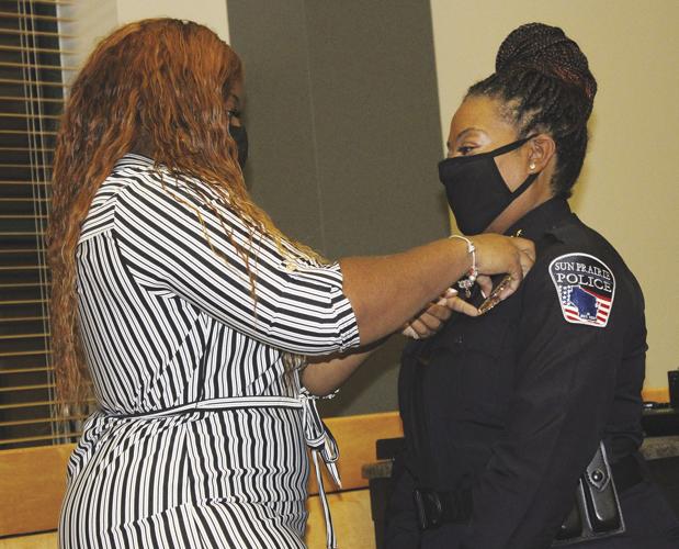 Alders welcome new assistant police chief | News | hngnews.com