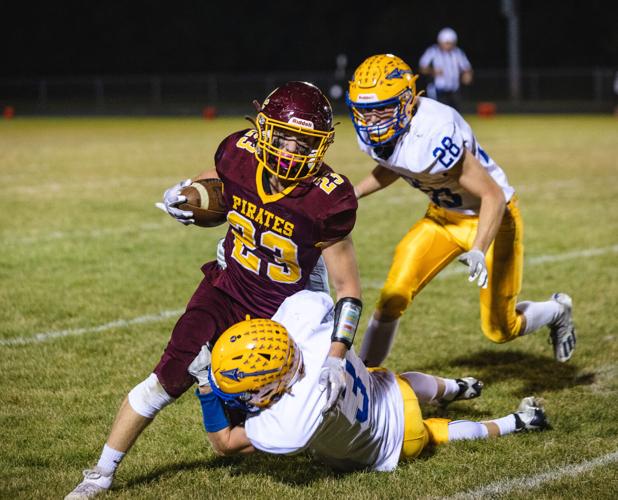 Waterloo football falls in Level 1 of WIAA playoffs | Waterloo ...