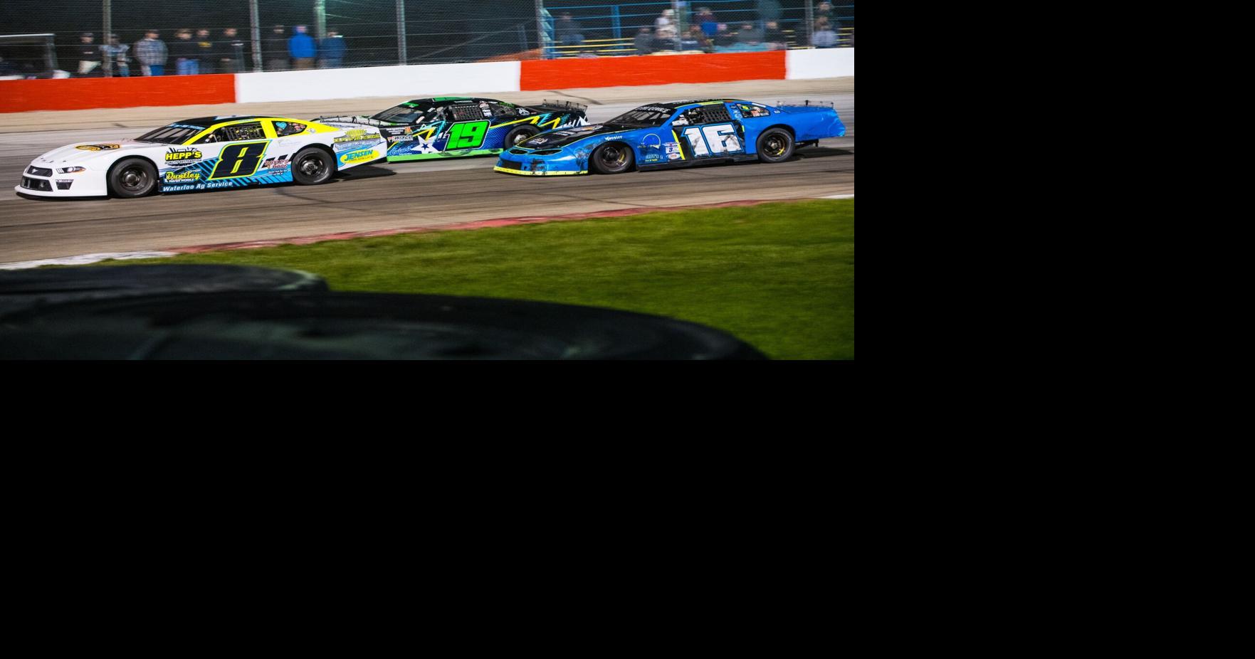 Lake Mills' Shaun Scheel wins late model race at Jefferson Speedway ...