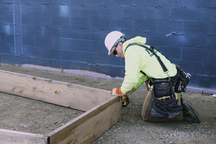Building the future: SPHS students work on elementary school ...