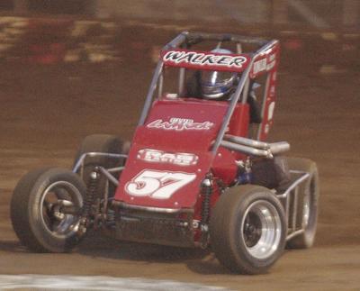 Walker takes first at 20-lap Midget Racing Series feature | Sun Prairie ...