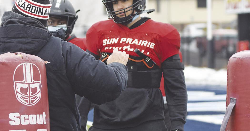 Sun Prairie football’s best recognized in postseason awards | Sun ...