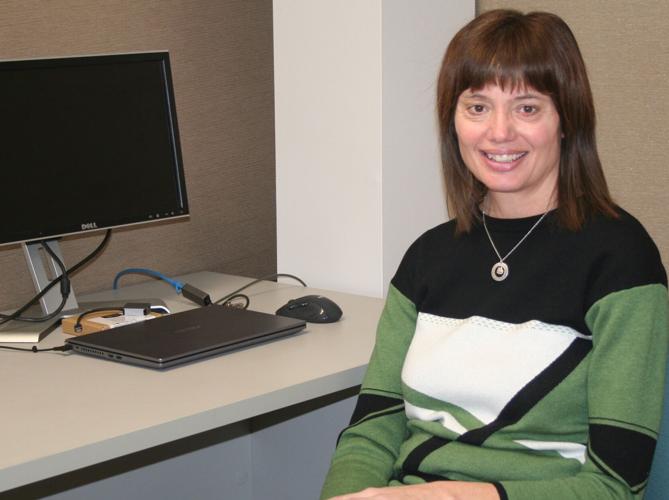 Waunakee Food Pantry takes shape in former South St. library ...