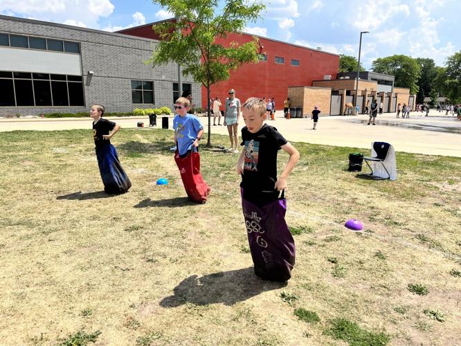 It's all fun and games at DeForest's field day | Local | hngnews.com