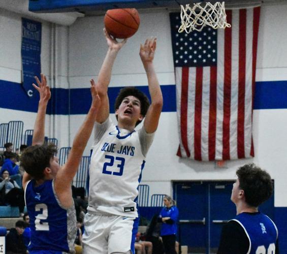 Matt Buckman scores 34; Cambridge boys basketball flies past Parkview ...