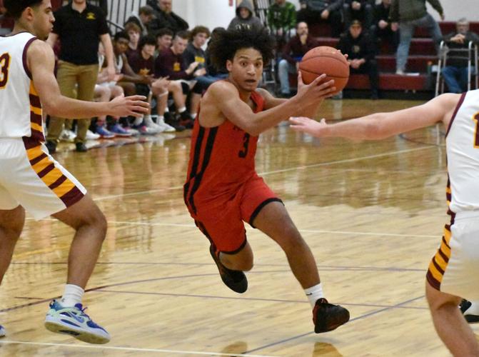 Miggins, Kleinheinz named all-conference | Waterloo / Marshall Courier | hngnews.com