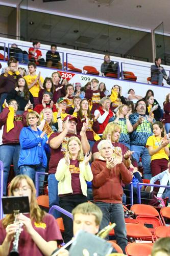 Waterloo Lady Pirates win back-to-back state volleyball title ...