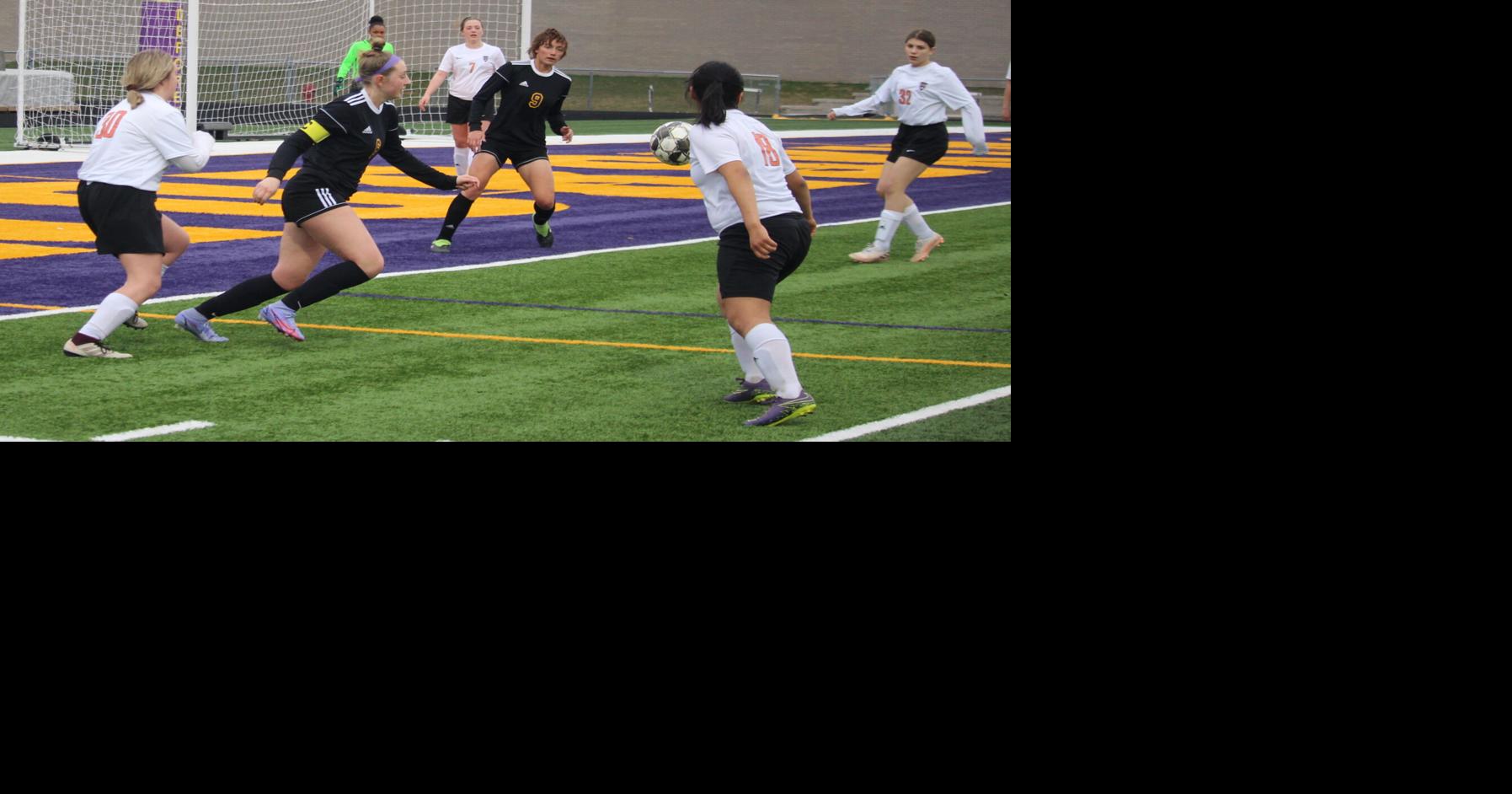 Game of the week: DeForest takes on Portage/Poynette co-op in girls ...