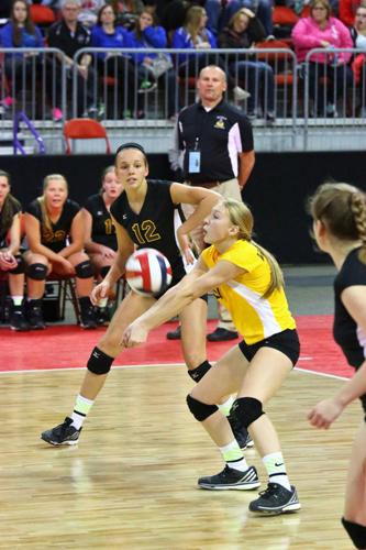 Waterloo Lady Pirates win back-to-back state volleyball title ...