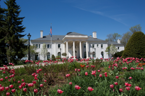 Wisconsinites invited to see Executive Residence holiday decorations ...