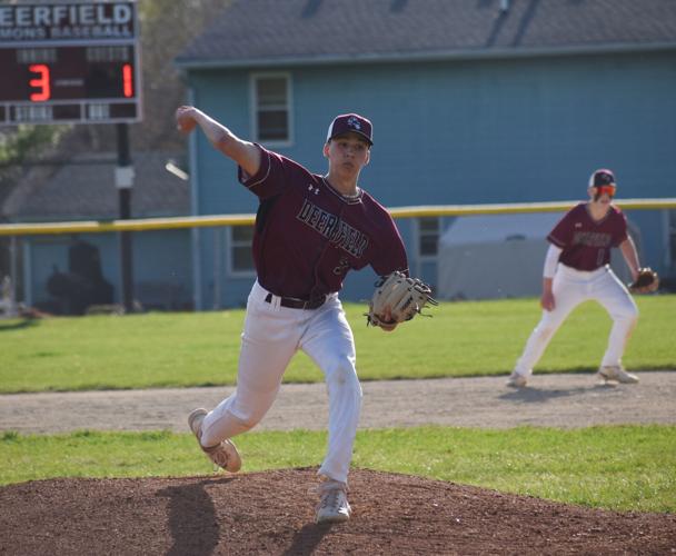 Deerfield baseball defeated by Columbus | Sports | hngnews.com