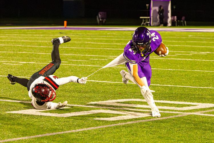 Football: Warriors dominate La Crosse Central in playoff win | Sports ...